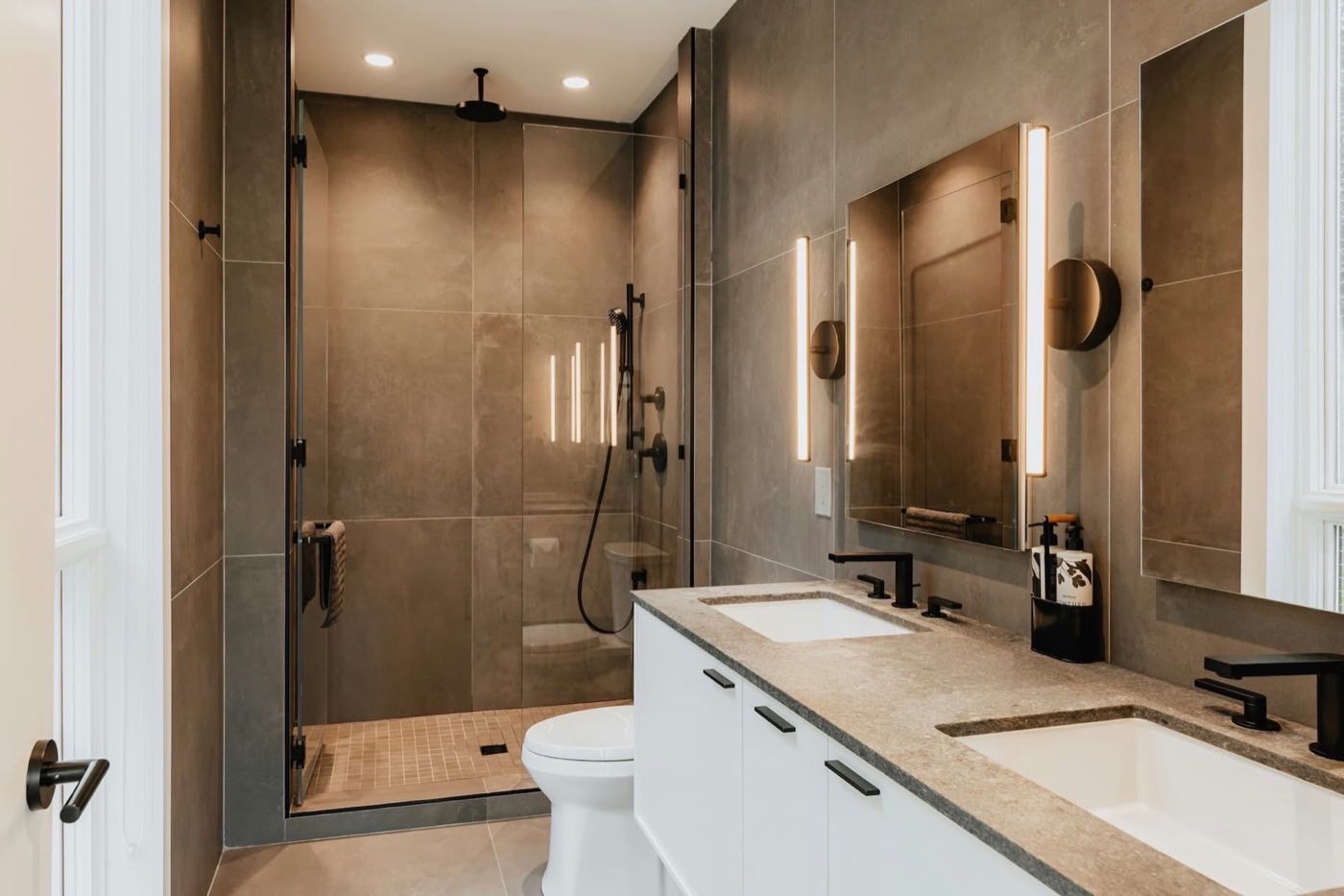 Bathroom Remodeling | Tile & Bath